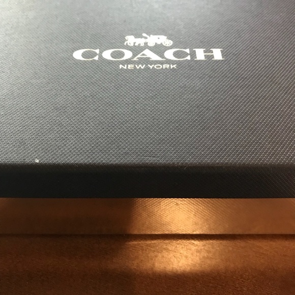 Coach | Bags | Coach Rose Wristlet With 2 Straps In Gift Box | Poshmark
